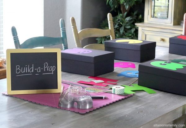 Retro Game Night Party & DIY 80's Arcade Photo Booth